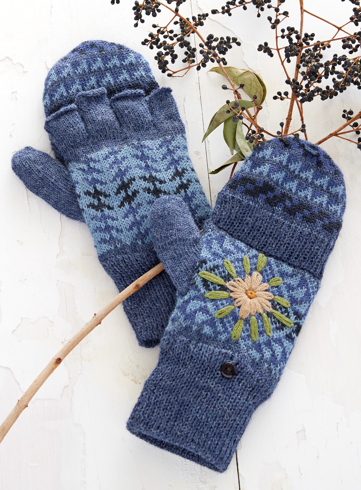 Sunny Skies Convertible Mittens | Petalura